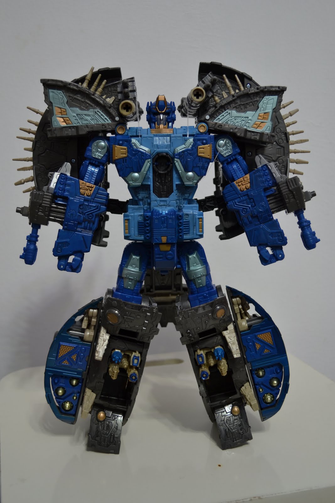 Buy 1st Regret Later: Transformers 2010 Creator Primus