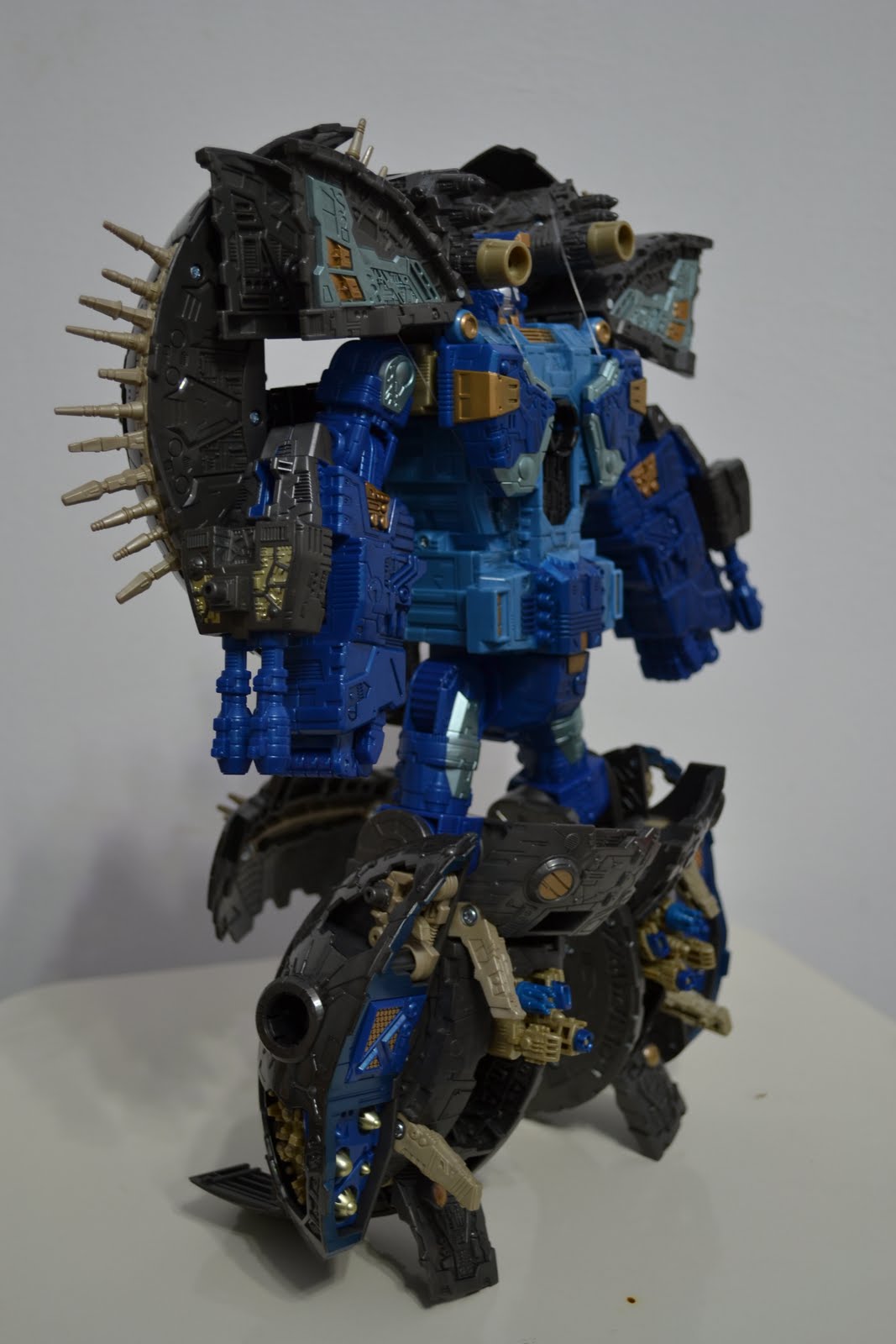 Buy 1st Regret Later: Transformers 2010 Creator Primus