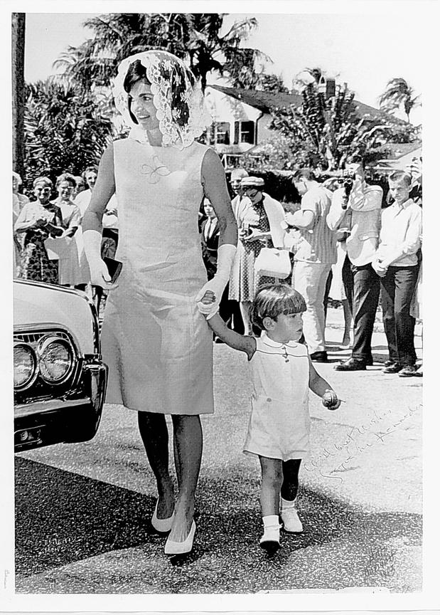 Jacqeline Kennedy Onassis Fashion How To Be Like Jackie Kennedy 4828