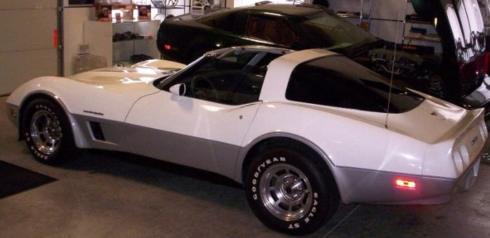 Corvette North Owners: Corvette "Two Tone"
