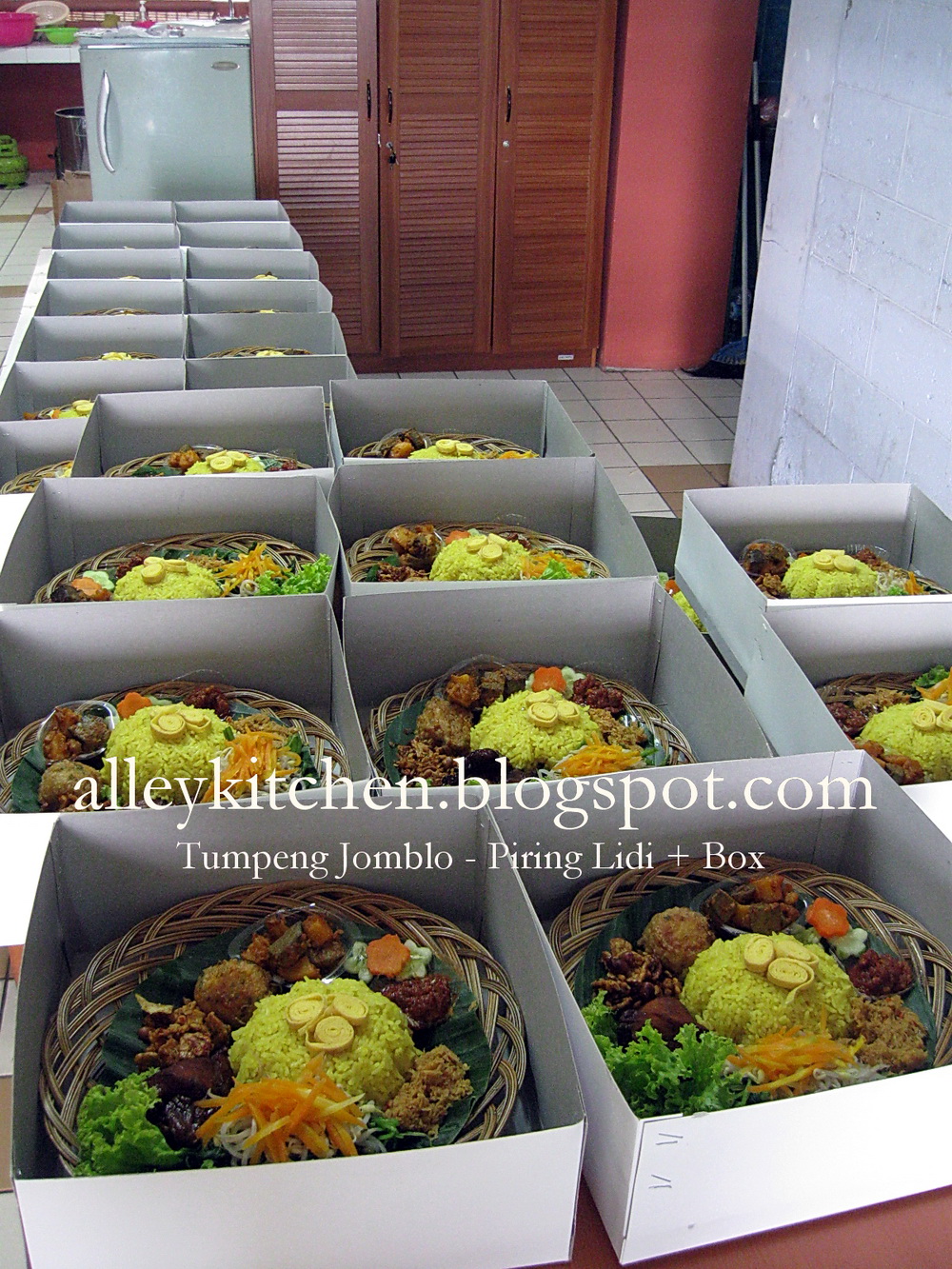 Aroma from Alley Kitchen: Koleksi Tumpeng Jomblo & Lunch Box