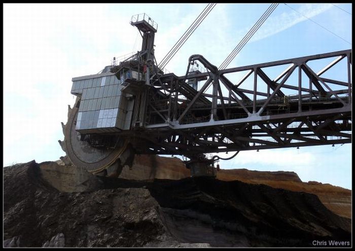 cool and amazing pictures: Bagger 288 - The World's Largest Vehicle