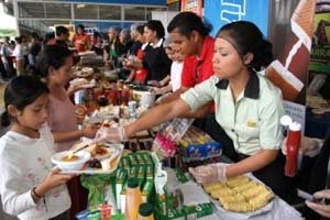 VISTAZO CHAPIN PLUS: Hiper Paiz presenta los Desayunos Familiares 2008