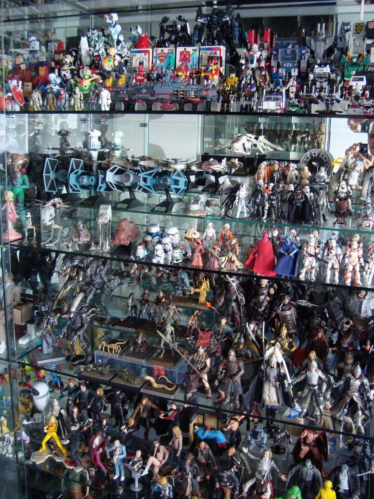 Little Plastic Man Toy Blog and Review Singapore: HQ of Little Plastic ...