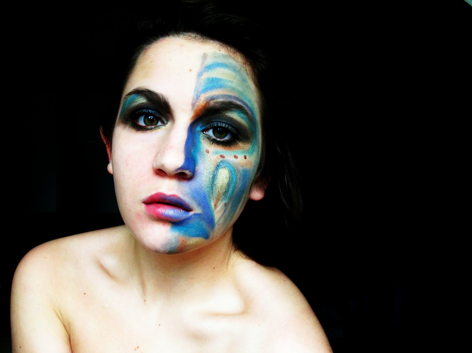 Fructification: Blue-eyed freak.