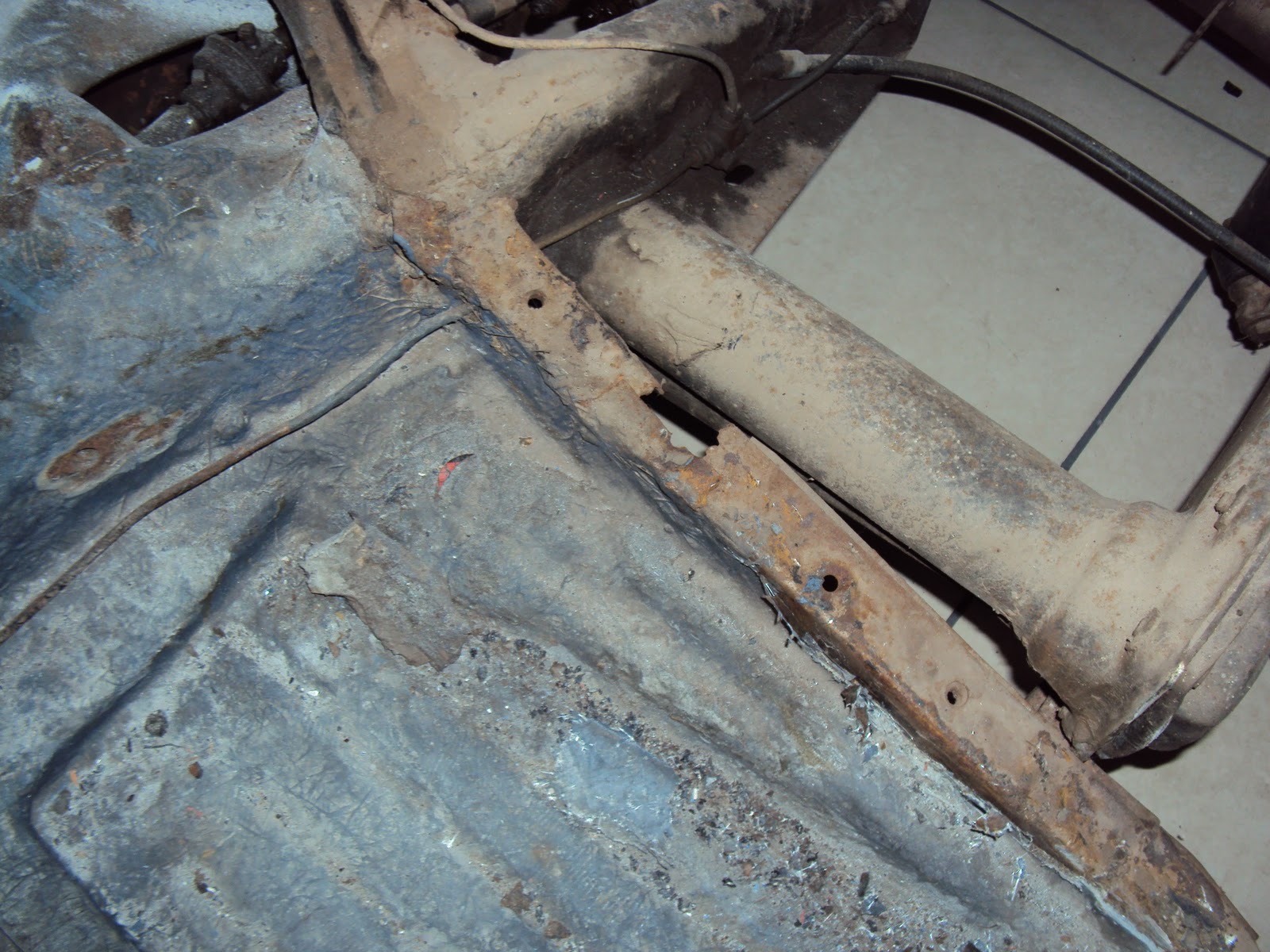 Restauração - Puma GTS 1976 - 1ª série: separação carroceria / chassi