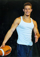 Brutos-Eros: Mike Roberts