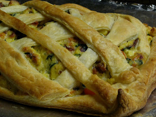 Fabulously Delicious: BLT Strudel