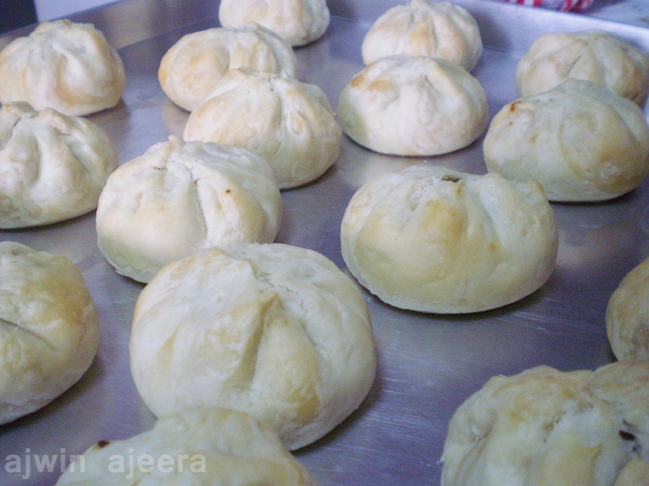 Ajwin Ajeera: Pau Ayam Bakar.