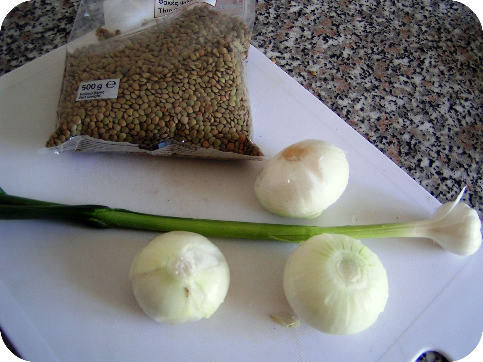 PASIUNI: LINTE BATUTA CU USTUROI VERDE