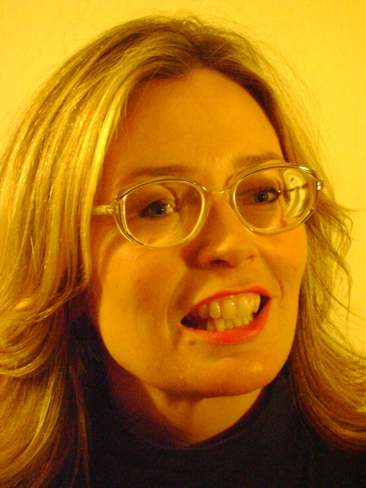 Ladies behind crystal veil: Carla 141