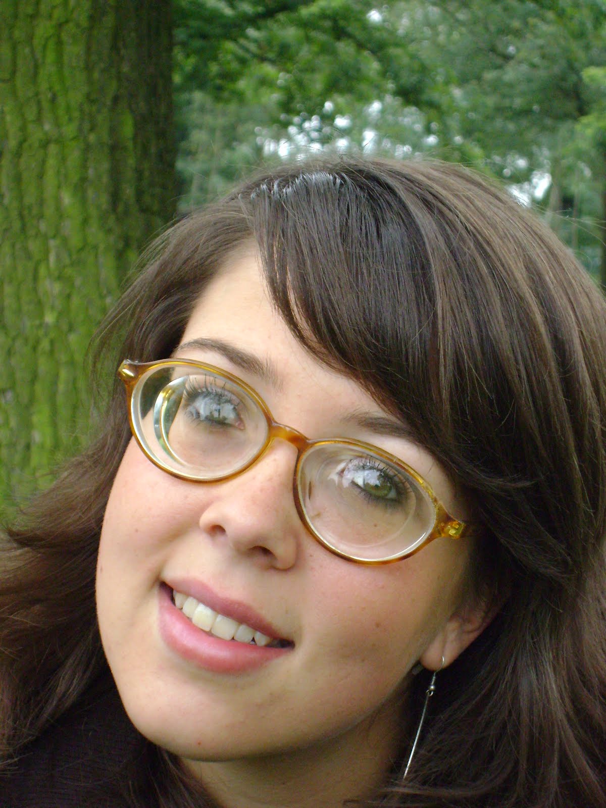 Ladies behind crystal veil: Marleen 219