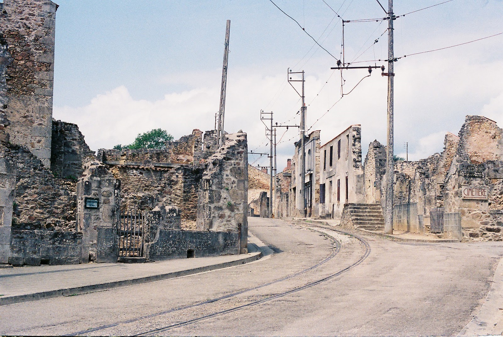 Dave and Mandy at PMP: Oradour-sur-Glane 10th June 1944