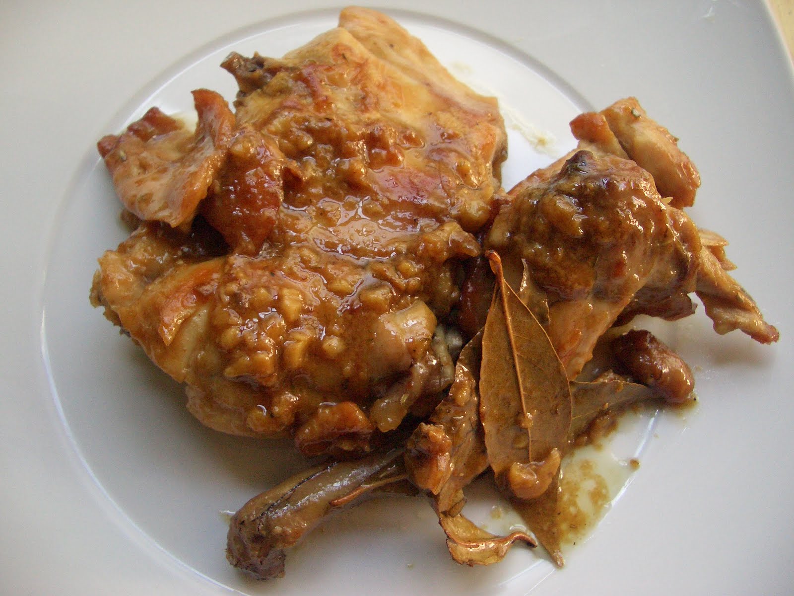 Charo y su Cocina: CONEJO AL AJILLO (FC)