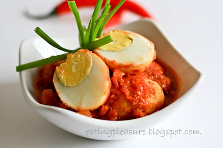 Little Inbox Recipe ~Eating Pleasure~: Eggs In Tangy Spicy Sauce (Telur ...