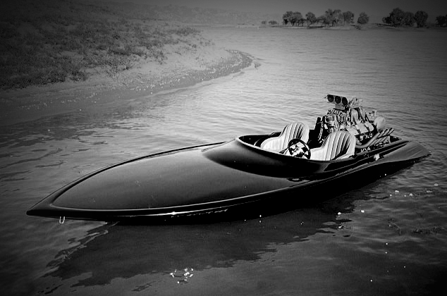 LE CONTAINER: Speedboat .../LeJoZ