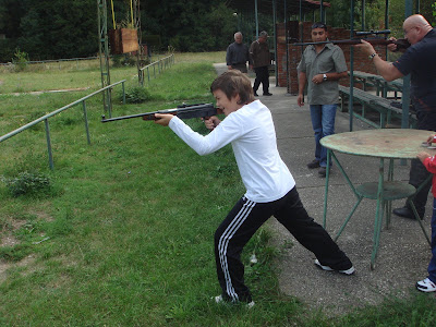 ZACH'S BLOG: POLIGON BANEASA - PISTOL/ PUSCA
