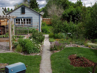 Montana Wildlife Gardener: How to build an urbanite path