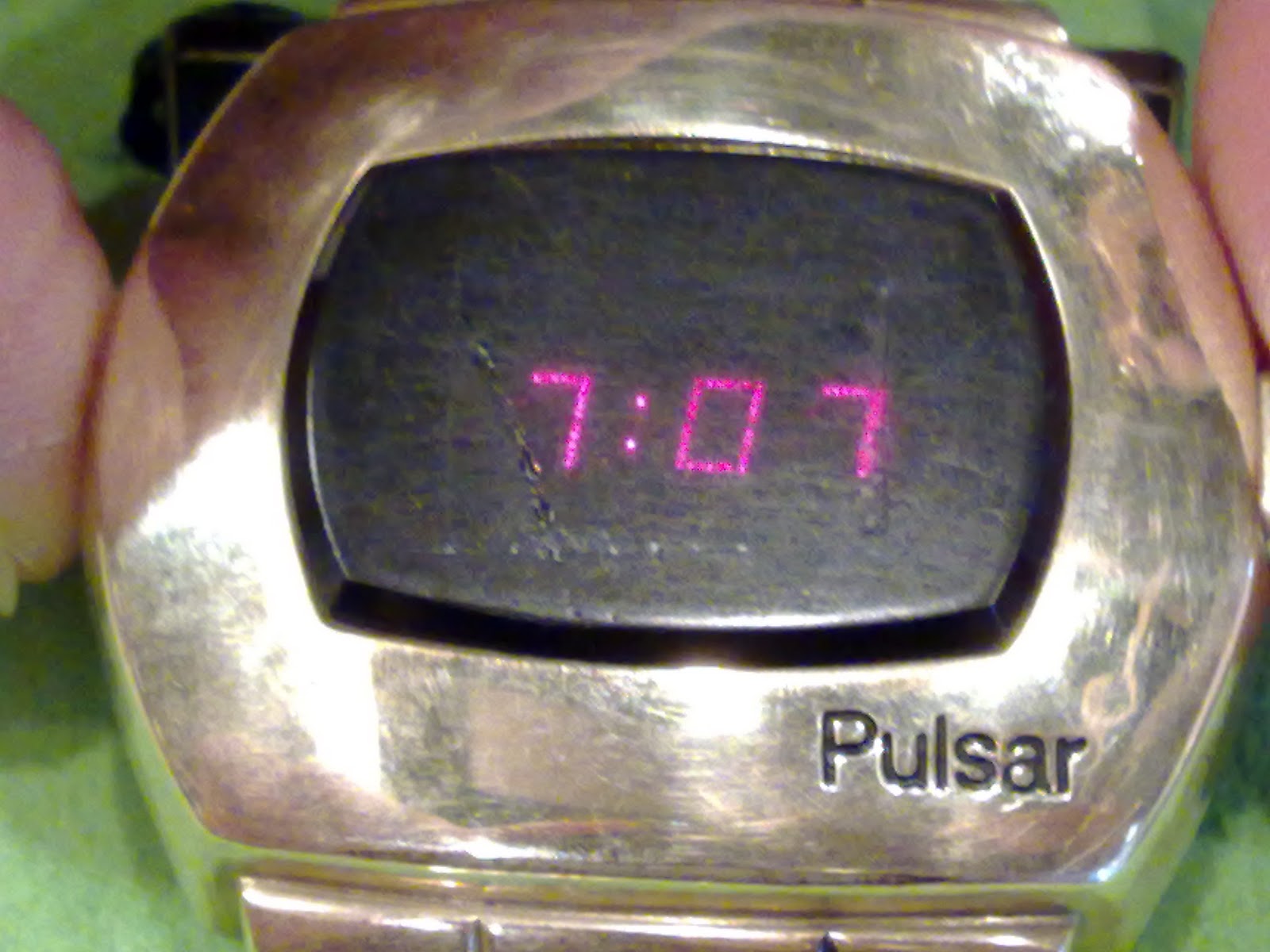 Hong Kong Watch Fever 香港發燒友: Very First LED watch of the 70's