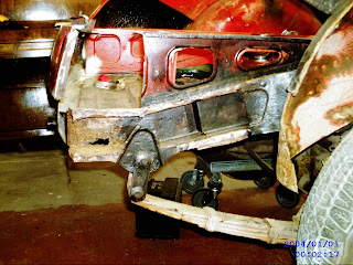 MGB GT Glasgow,Steve: Rear Spring Hanger Repairs