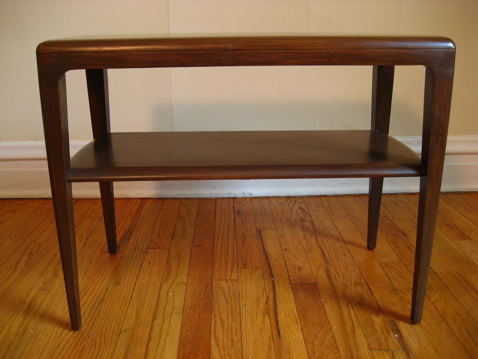 flatout design: Heywood Wakefield End Tables