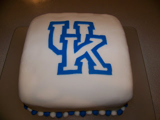 Sweets by Shae: University of Kentucky Cake