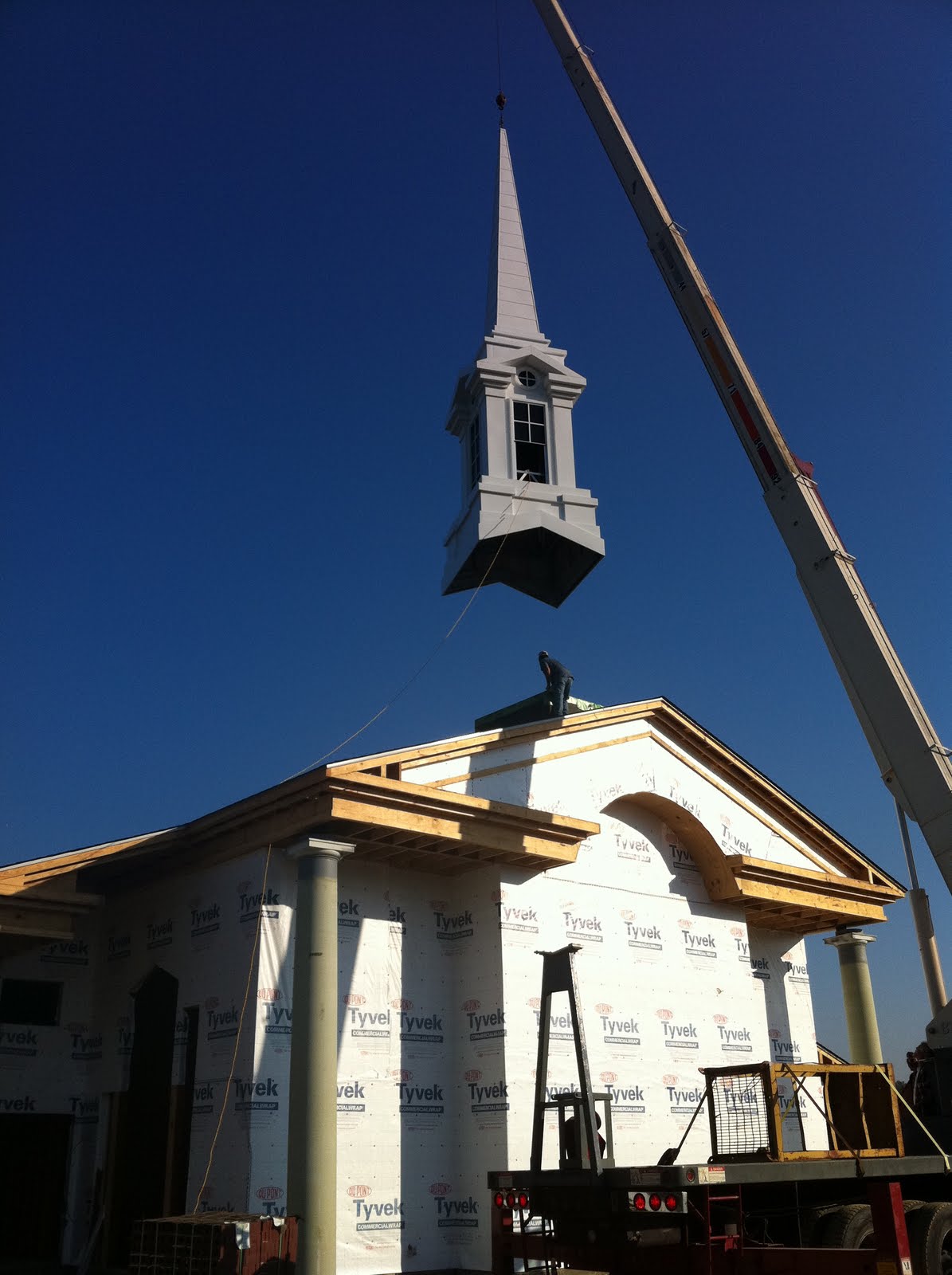 Charlestown LDS: Here's the church, Here's the steeple...