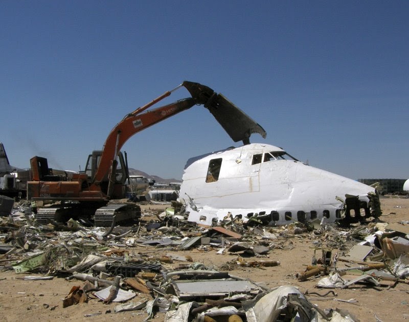 Mojave Skies: CO 747 Farewell - End of an Era