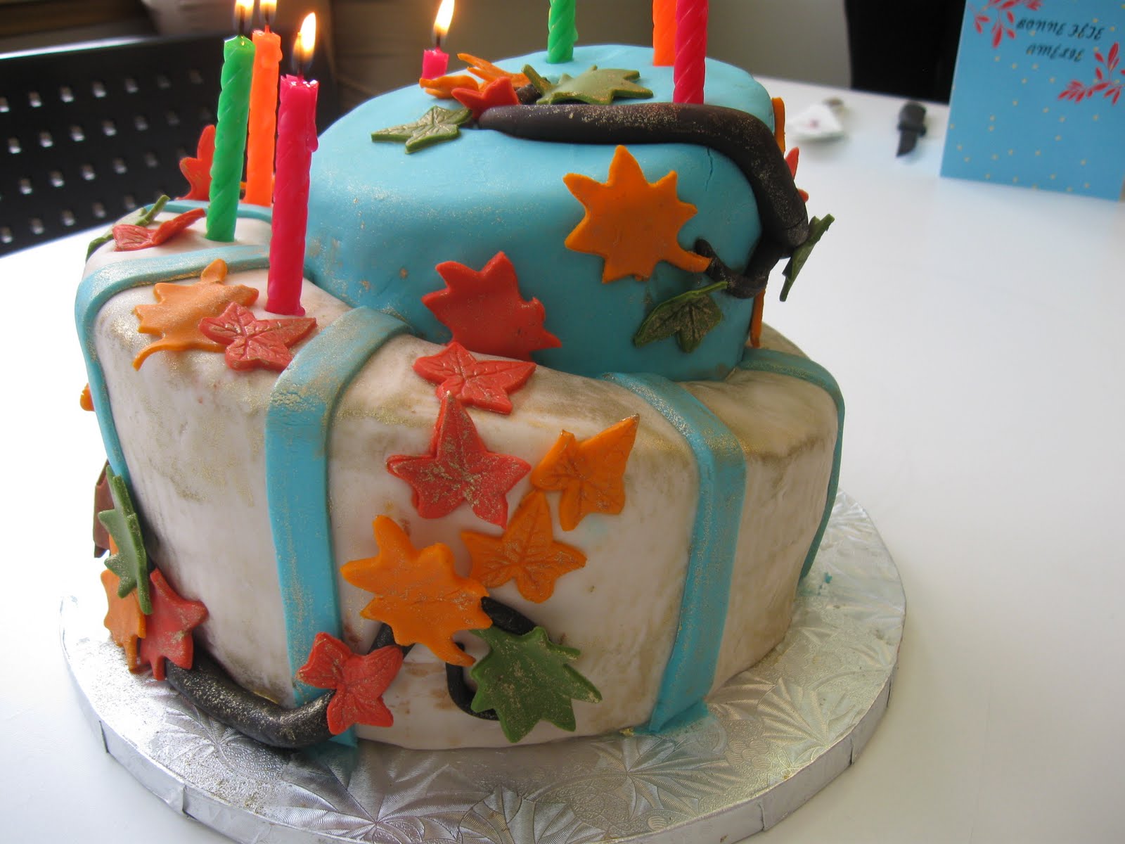 A la table!: Magnifique gâteau de fête!