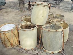 SANTIAGO, TIERRA DE CANTORES: La historia del bombo