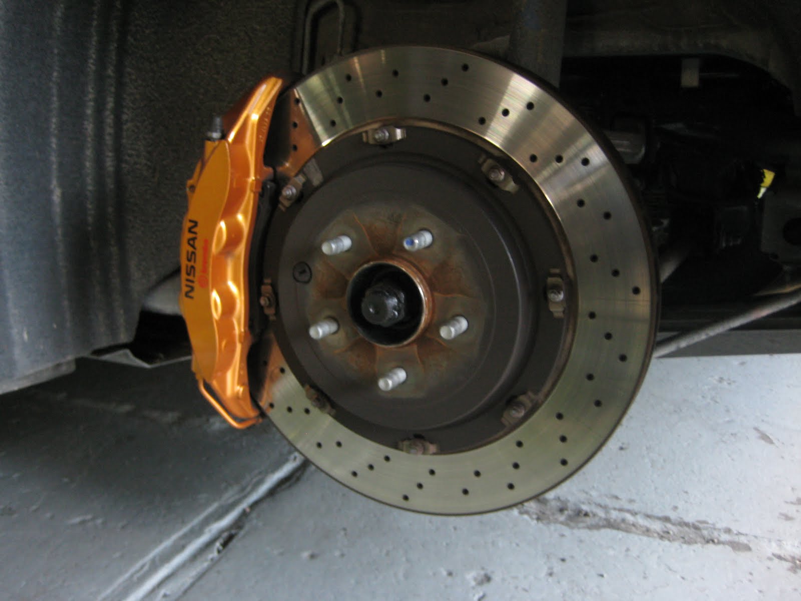 GT AUTO GARAGE: PROJECT MU R35 GTR BRAKE UPGRADE