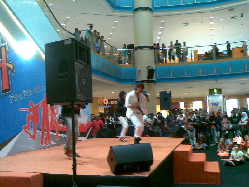 Photos of Adam AF2 performing at Sunway Pyramid - We met Adam AF2 at ...