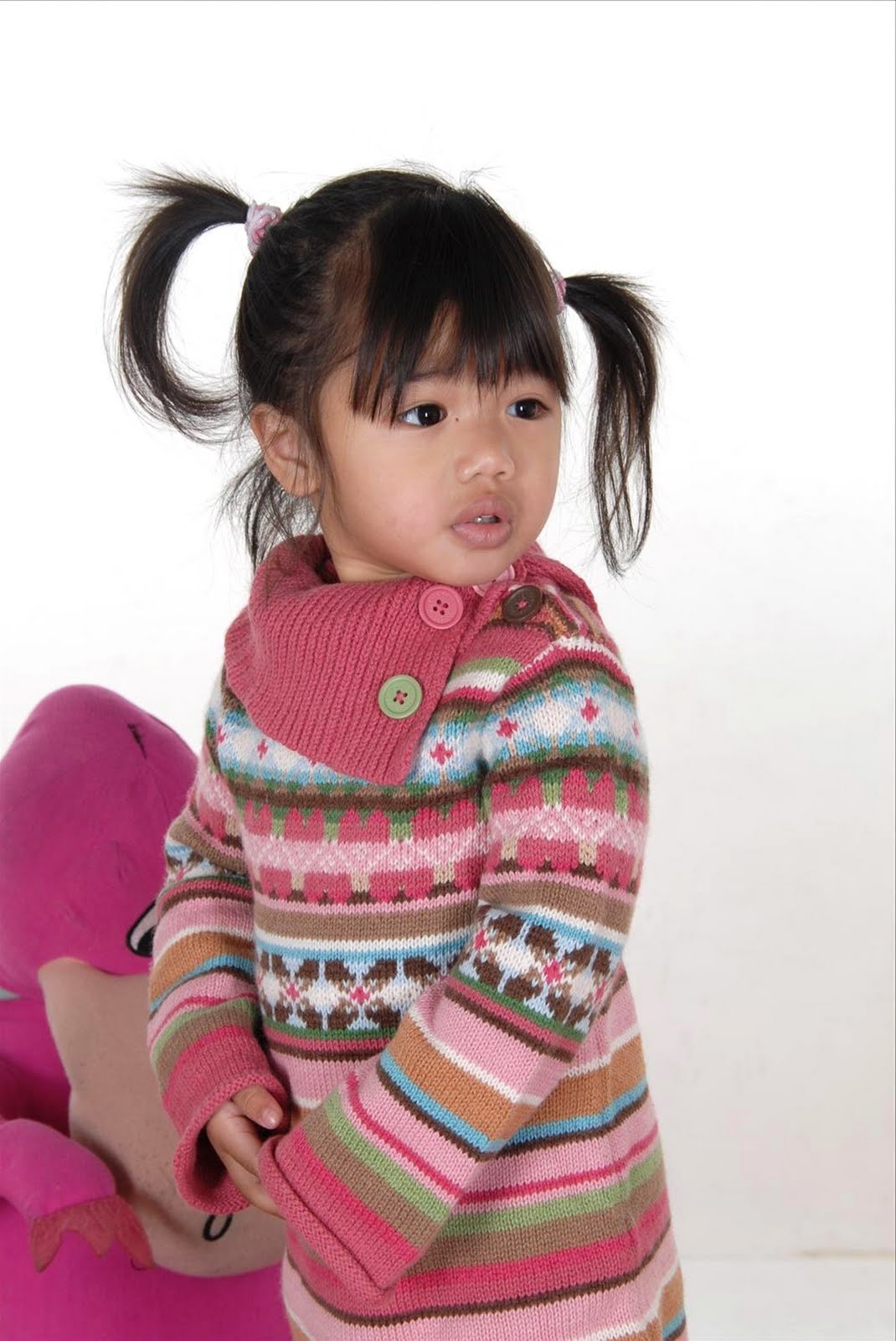 LIFE THRU LENS: Pictorial for PetitModel