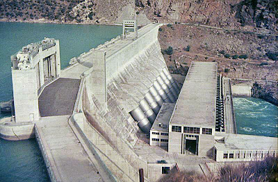 Mighty Clutha: Roxburgh Dam ~ Building