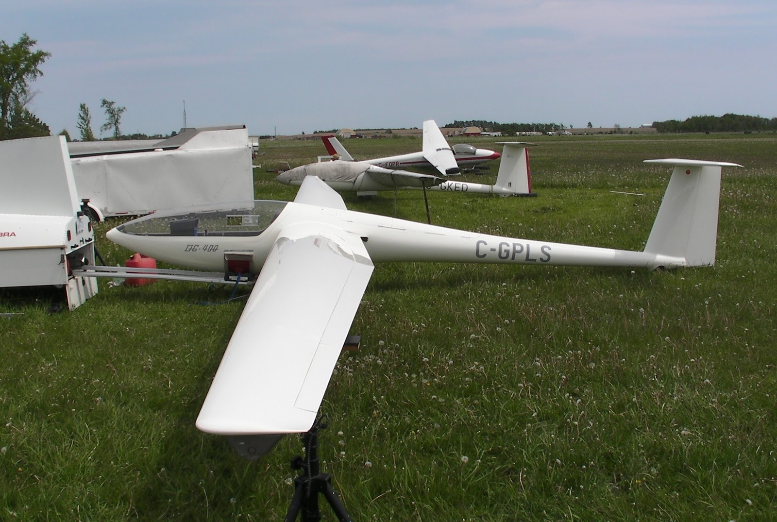 NZ Civil Aircraft: Glaser-Dirks DG-400 ZK-GPL the second.