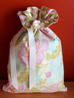 Sew Southern Sewing Club: Reversible Drawstring Bag Tutorial