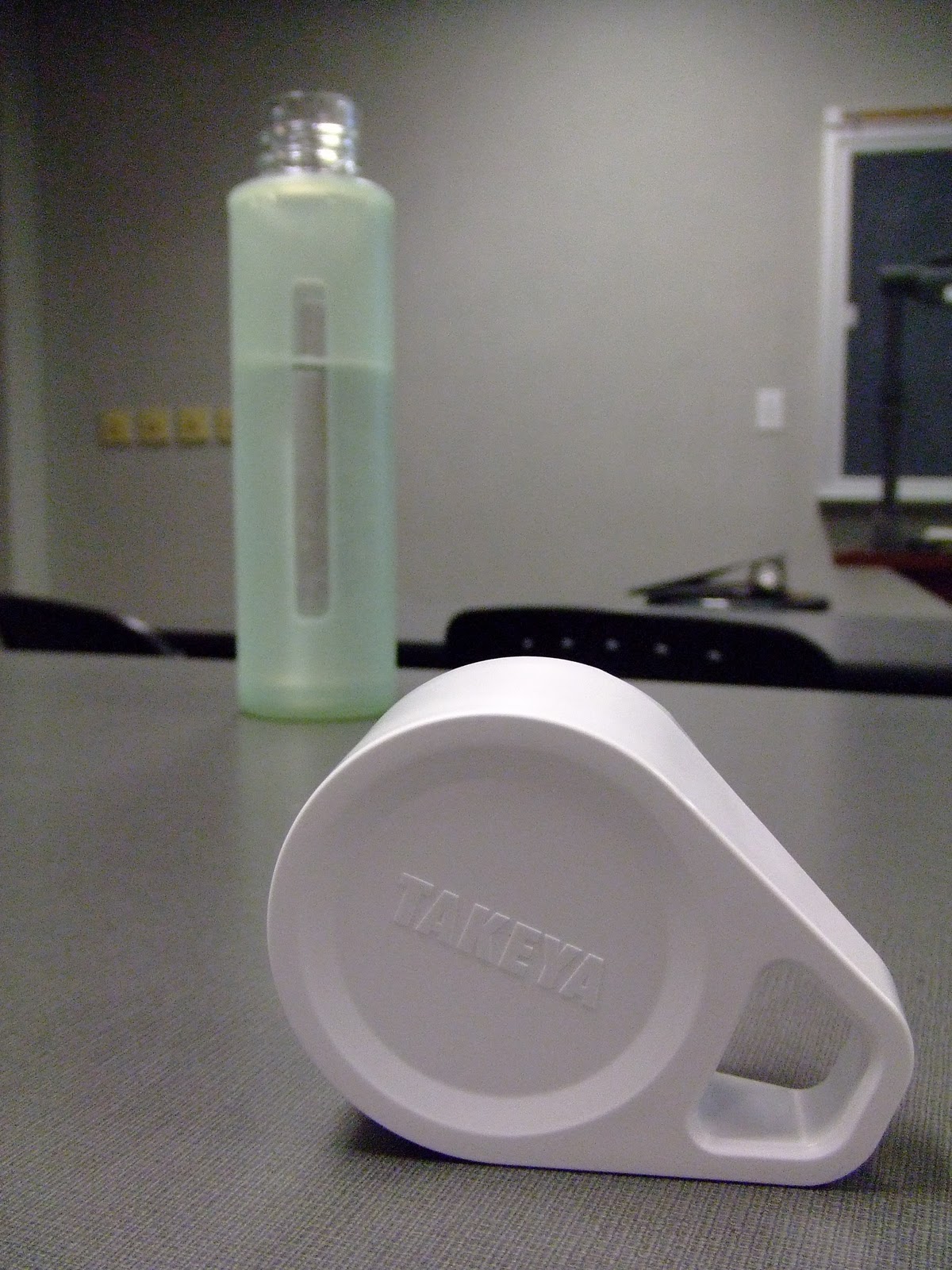 Drinkable Review Takeya Modern Glass Water Bottle