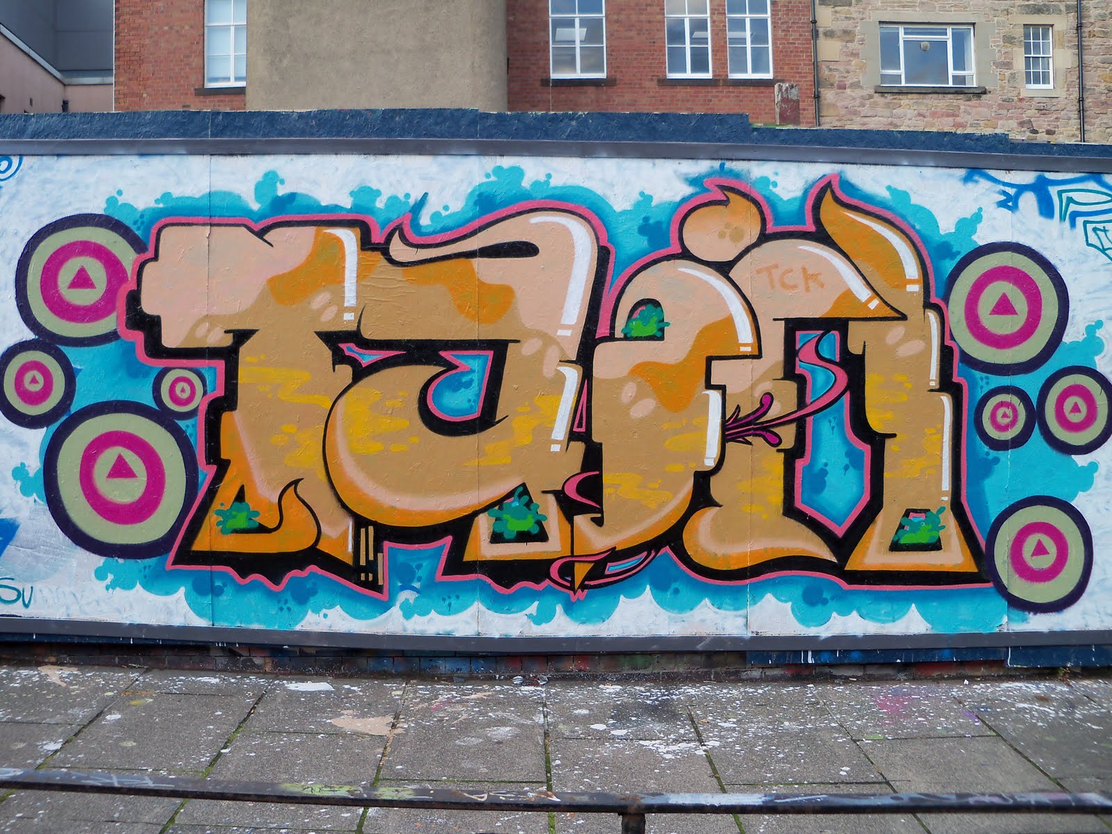 Free Graffiti | Graffiti Creator: July 2010