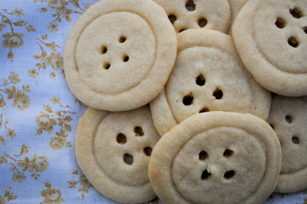 ::kellygeorgette::: a recipe for you: edible buttons.