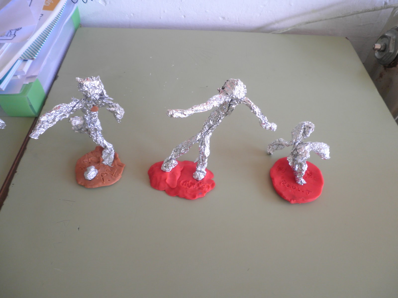 BLOG DE PLÁSTICA Y MANUALIDADES EN PRIMARIA.: Una escultura sorprendente