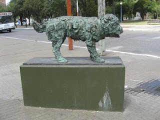 La cultura en jaque: El Perro Fernando: símbolo de la ciudad de Resistencia