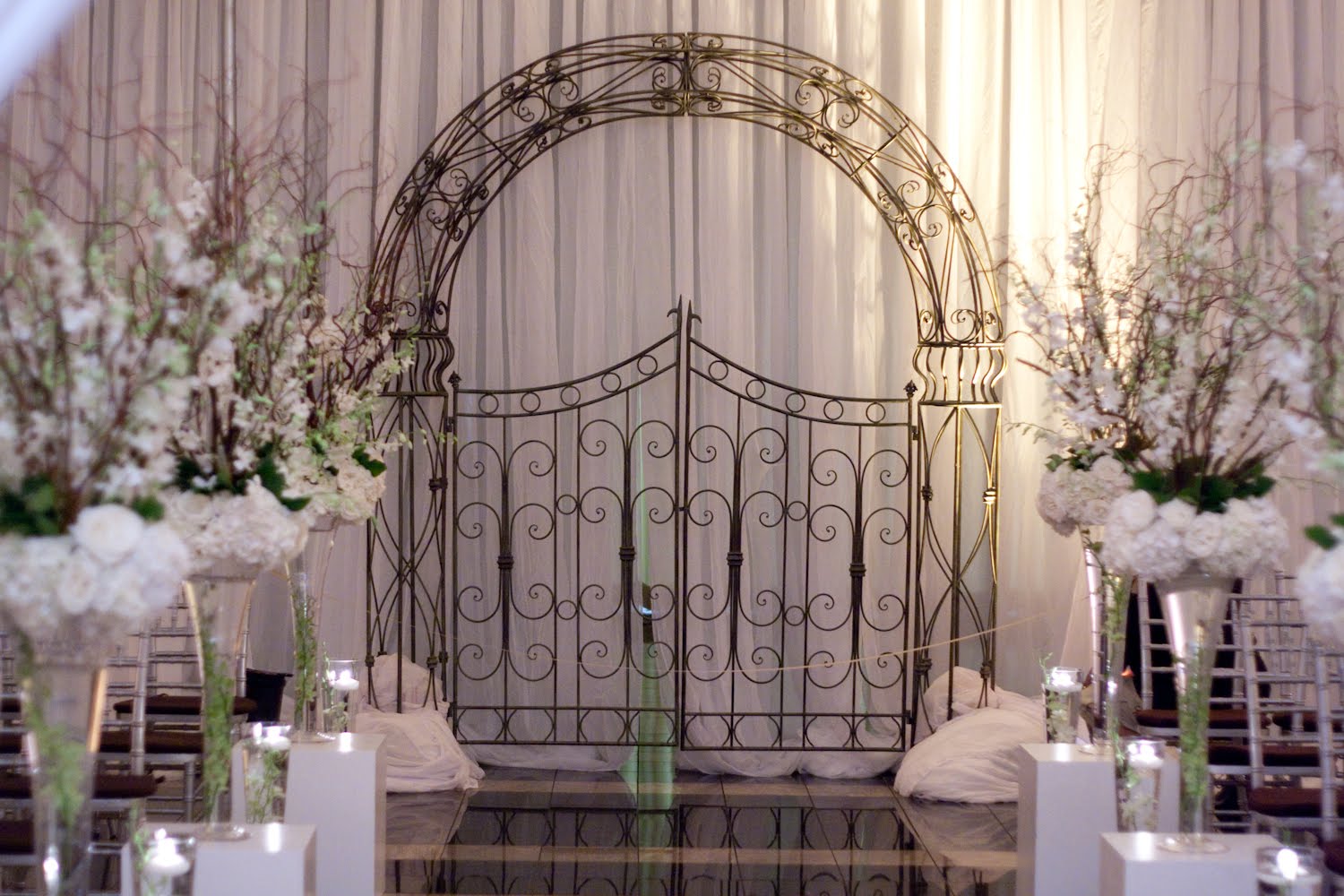 Ceremony designs by Da vinci's from recent weddings. | Davinci Florist