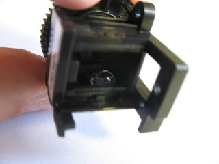 Video Technology: Inside the JAKKS Pacific Eyeclops Mini Projector