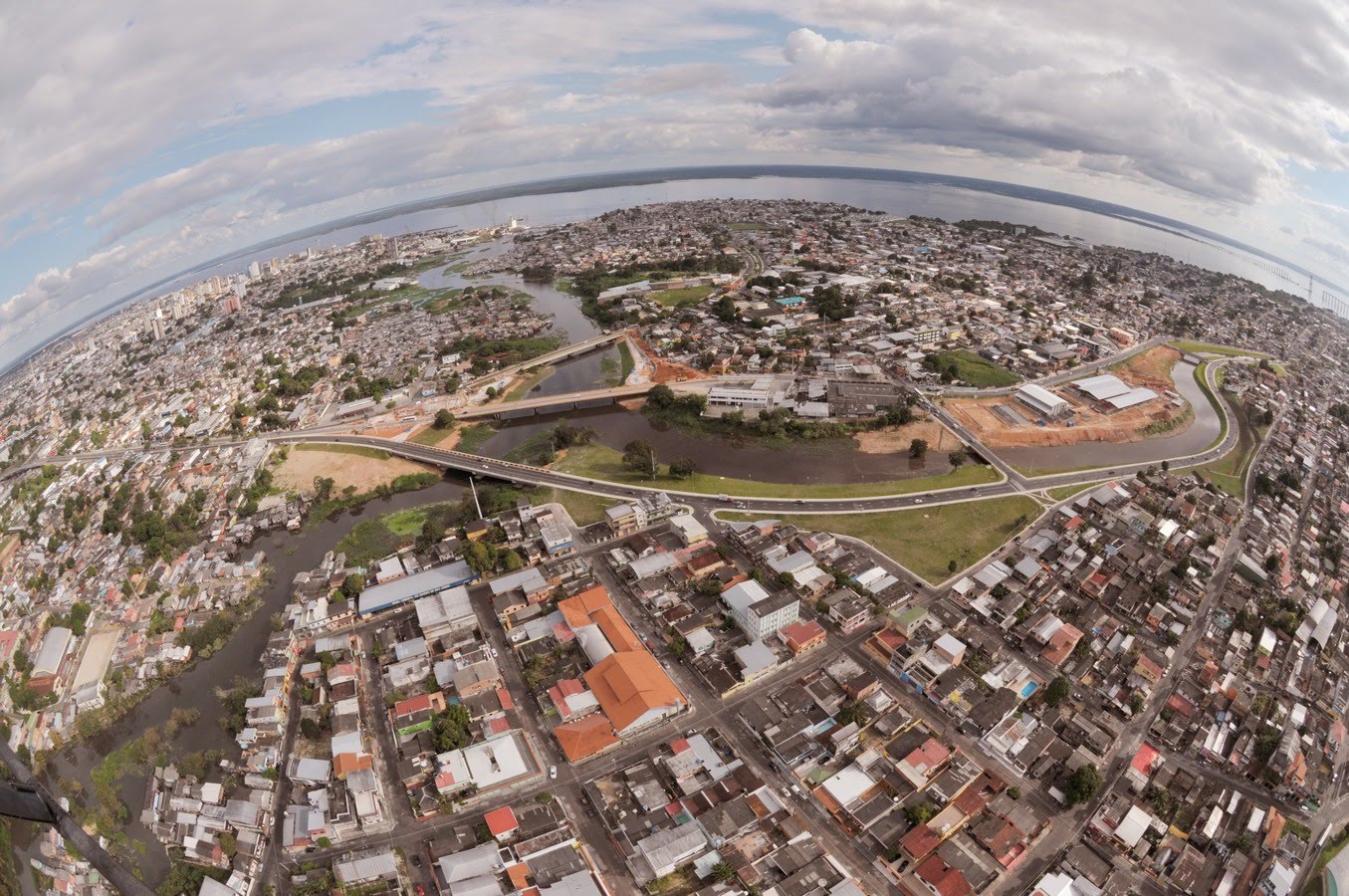 Vista aérea da transformação de Manaus-AM