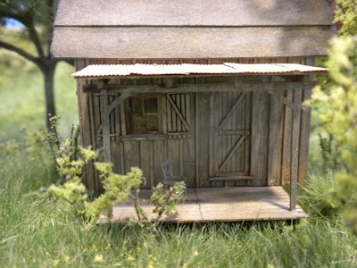 Richlawn Railroad: Just a shack - click on pictures for a larger view