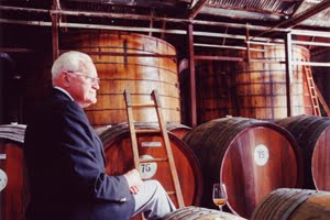 d r i n k s t e r: TOM ANGOVE DIES AT 92 YEARS