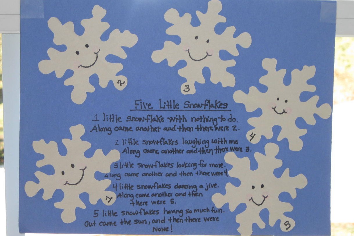 Play With Me: Five Little Snowflakes