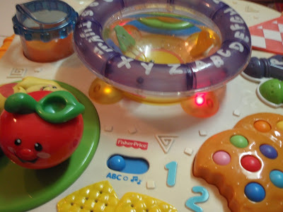 JuaiMurah: Fisher Price Activity Table