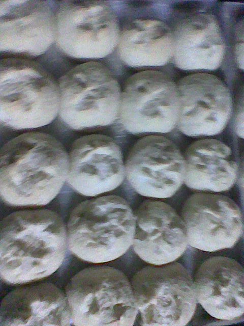 ALL i WANNA DO is BAKE!: Pandesal Putok!