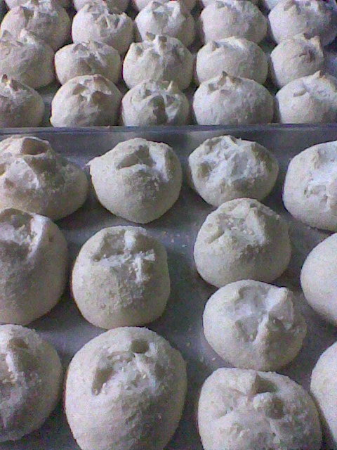 ALL i WANNA DO is BAKE!: Pandesal Putok!